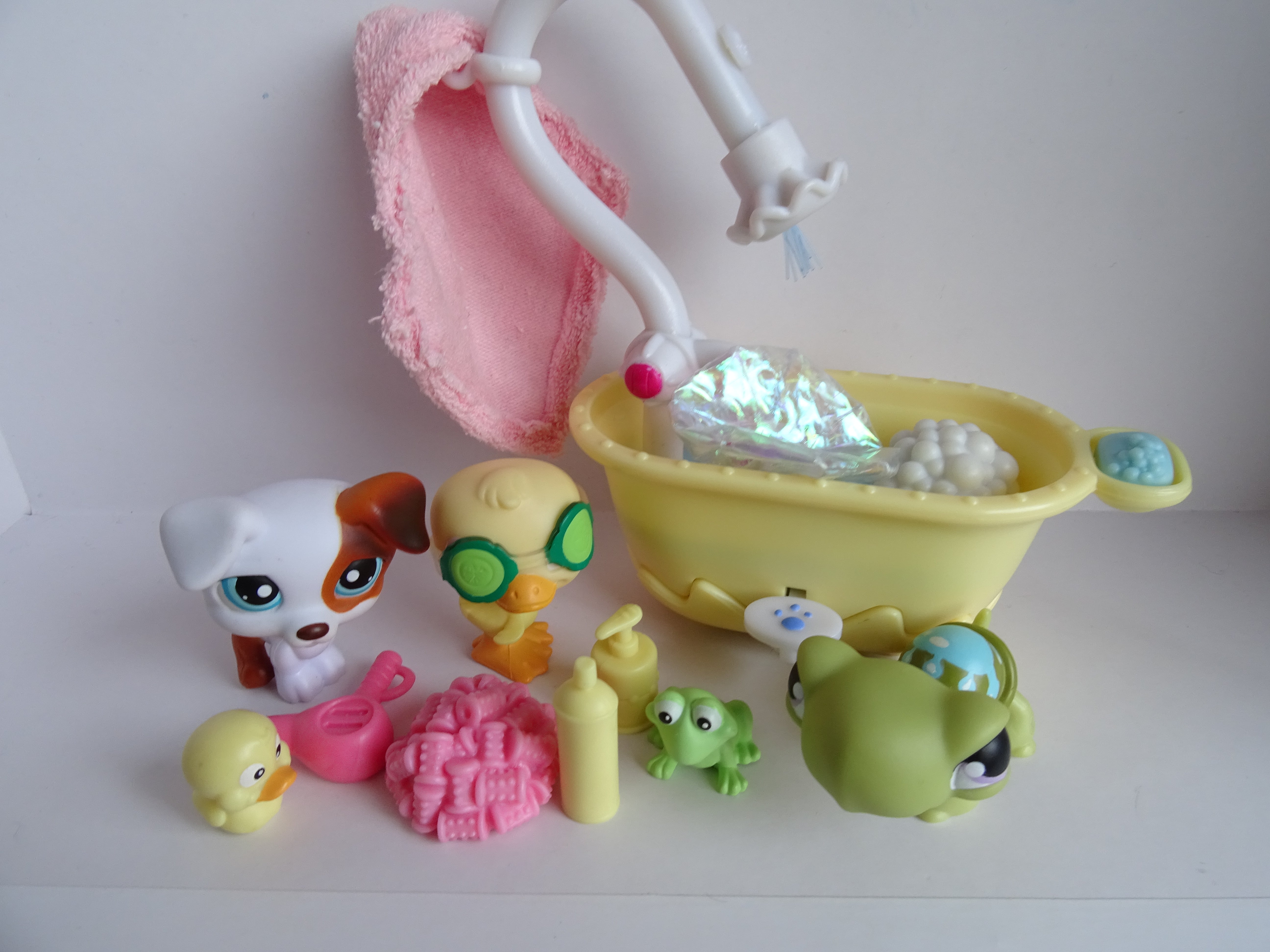 Accessories and Playsets – Lps Rescue